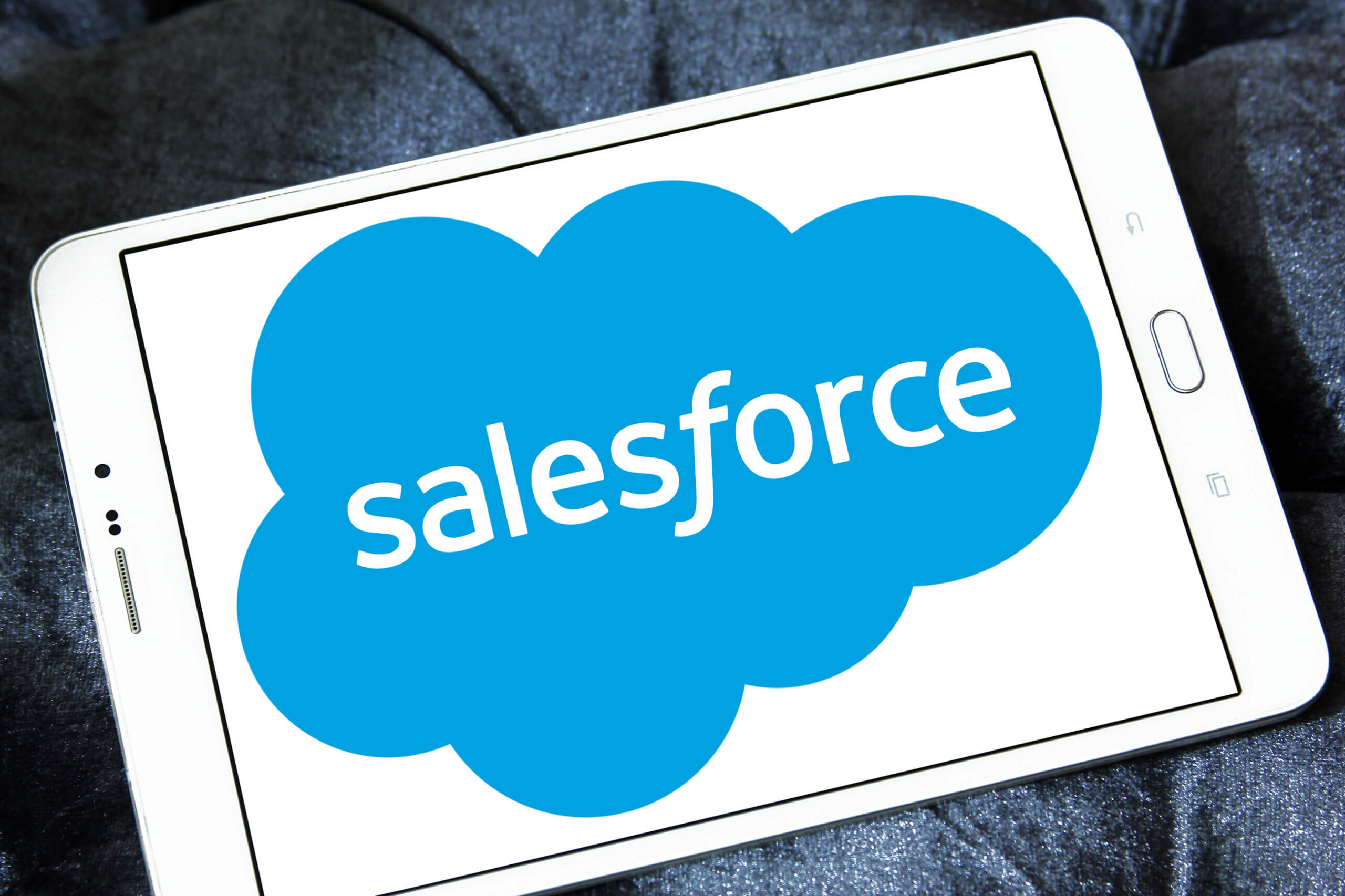 A Beginner's Guide to Salesforce and How to Use It for Your Business